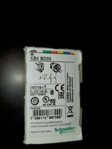 XB4 BD33 RETAIL BOX NEW Schneider Electric Push Button XB4BD33 | eBay