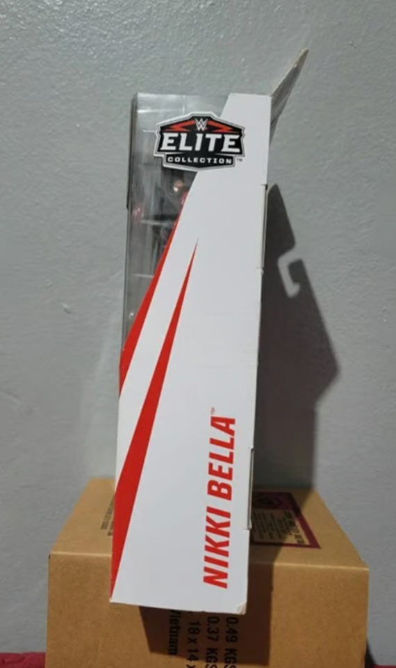 WWE Nikki Bella Elite Series 71 Mattel Wrestling Women Diva Twins ...