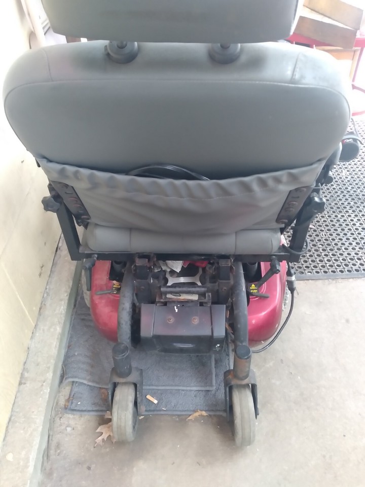 Invacare Pronto M71 Electric Power Wheelchair– Minimal Use, Good ...