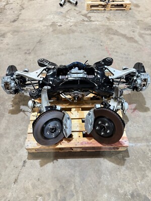 2018 Infiniti Q50 RWD Rear Subframe Assembly Differential Calipers ...