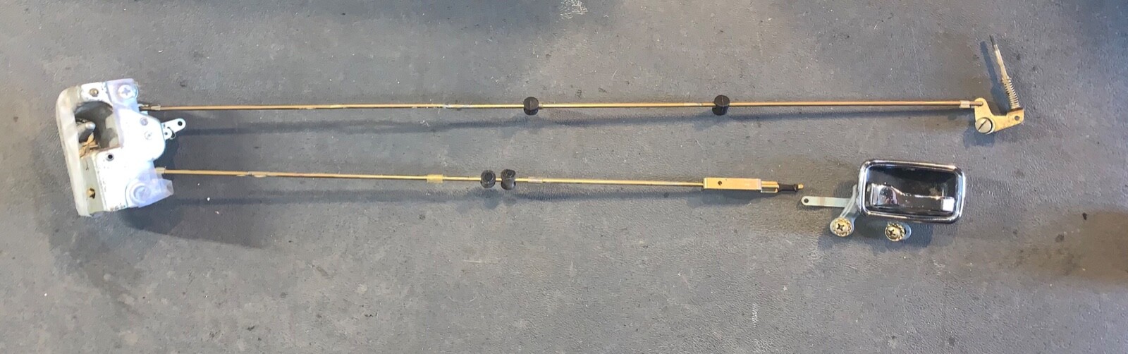Left Rear Door Rods, Controls, Lock Latch Mechanism, Handle off ...