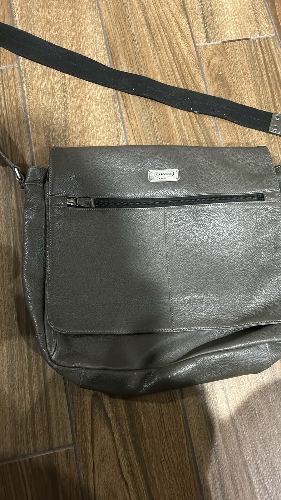 Coach Gray Leather Messenger Bag. See Photos For Flaws - Gem