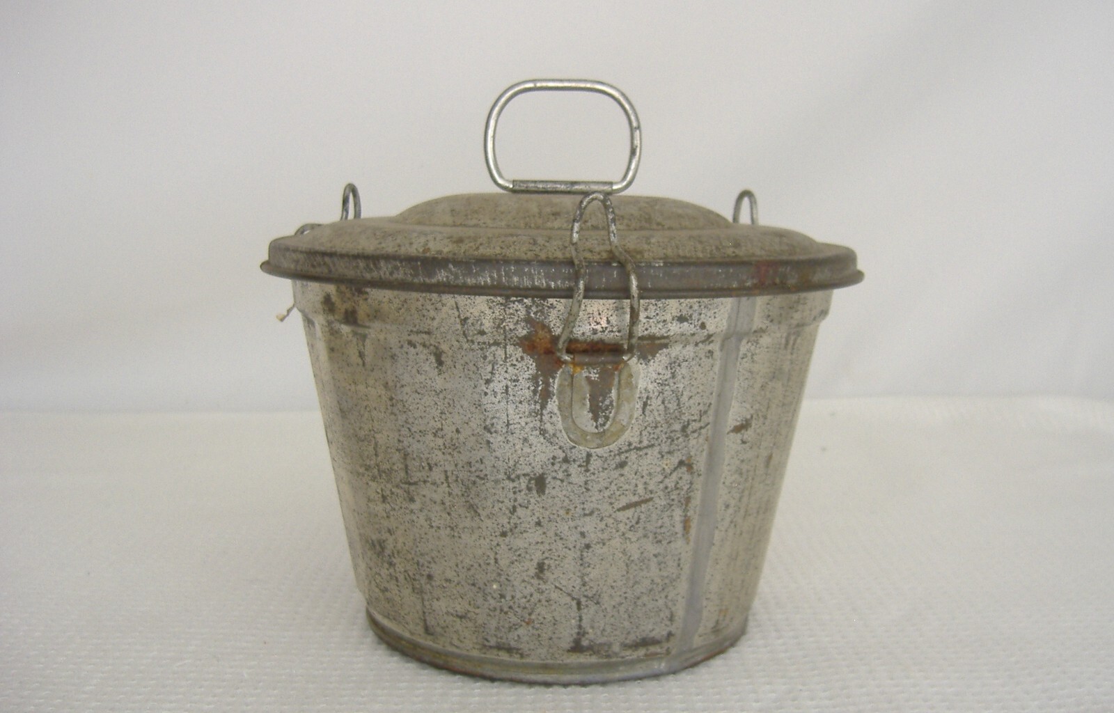 Vintage Lunch Bucket Bundt Tin Cake Pan Bread Pudding Wm. Hengerer Co ...