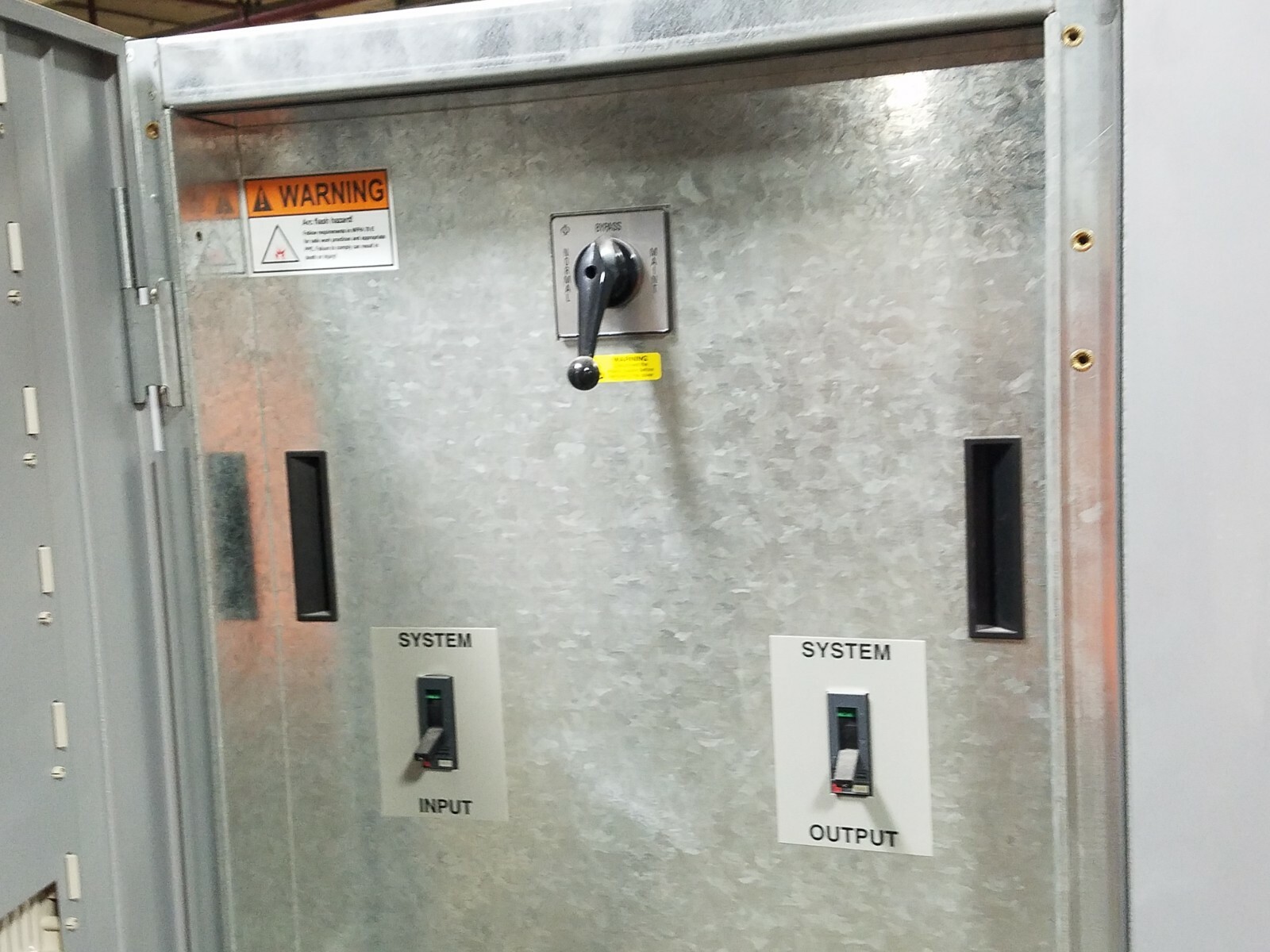 Liebert Emerson NXb 15 Uninterruptible Power Supply UPS System 208/120V ...