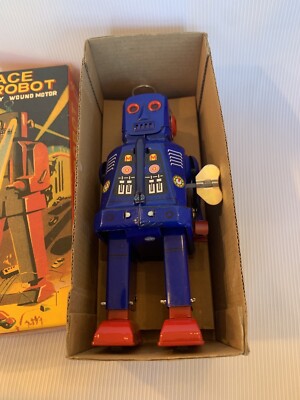 SPACE ROBOT KEY WOUND MOTOR MS 403 7” Tall Schylling | eBay