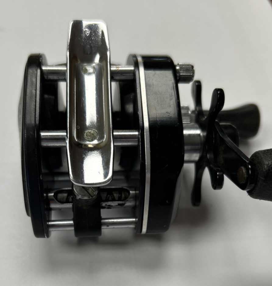 DAIWA FISHING REEL - PROCASTER PL-1000- CLEAN & WORKS GOOD | eBay