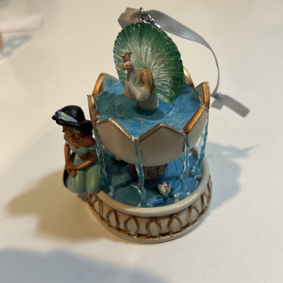 2020 Disney Fairytale Moments Jasmine Aladdin Fountain Ornament | eBay