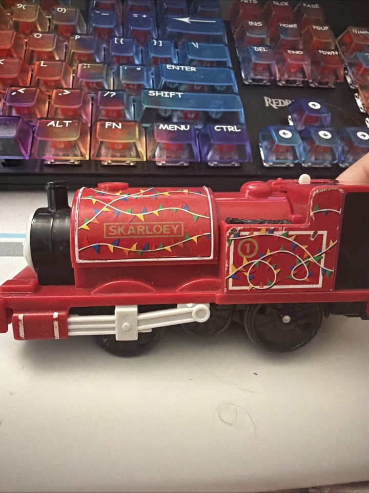 Thomas & Friends Trackmaster Skarloey Puppet Show Motorized Train 2009 ...