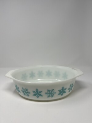 Vintage PYREX 045 Oval Casserole White with Turquoise Snowflake Pattern ...