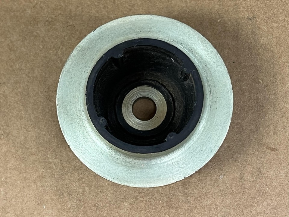 Lord Top Front Mount P/N J7763-1 NOS SA Piper P/N 475-116 or 475-118 | eBay