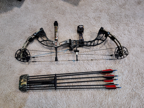 DARTON MAVERICK XT COMPOUND BOW WITH ACCESSORIES | eBay