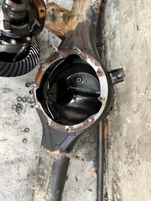 VDJ79R Rear Factory Diff housing with axles | eBay Australia