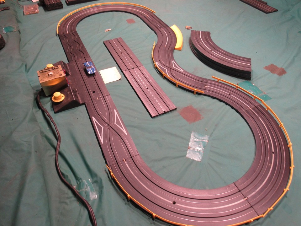 AURORA "TEST-TRACK" Layout: Working Great! with original t-jet car | eBay