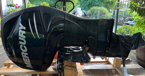 Pair Twin Mercury Verardo L4 200CXL counter rotating outboard engines ...