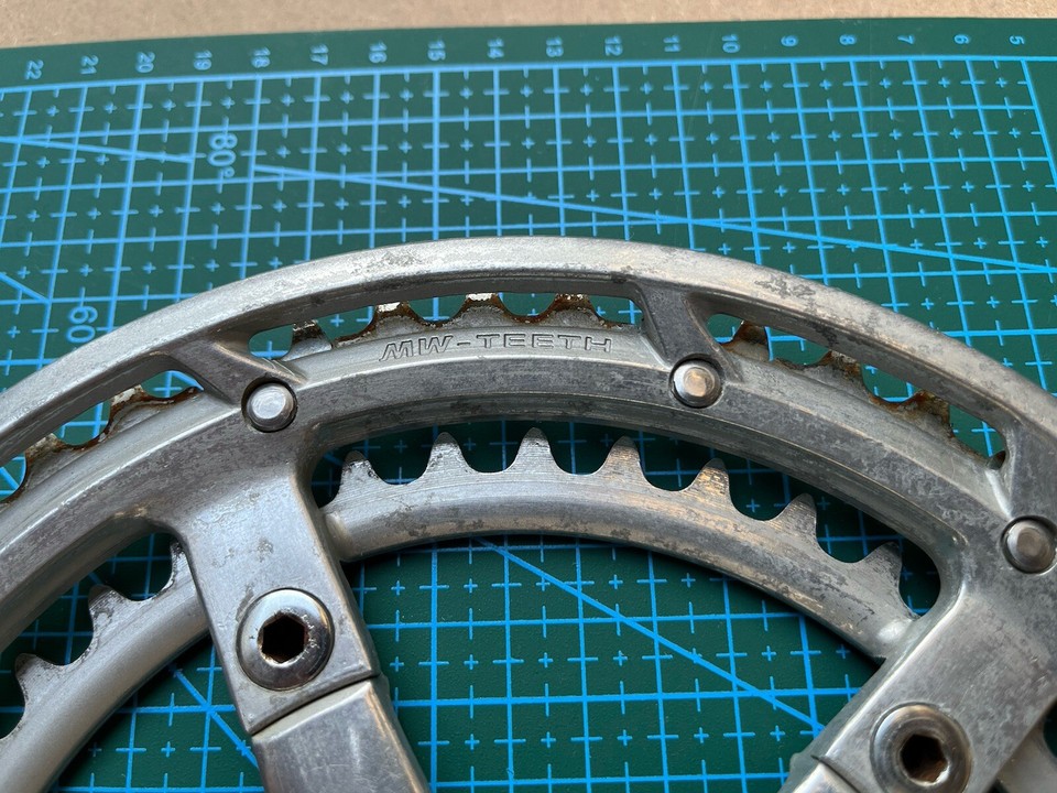 Vintage Shimano 600 AX Chainset Crankset Double 52/42 Teeth Chainrings ...