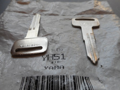 NOS Yamaha Vmax 1986-2005 QTY2 Pair of Key ILCO Blank Keys YH51 YH-51 ...