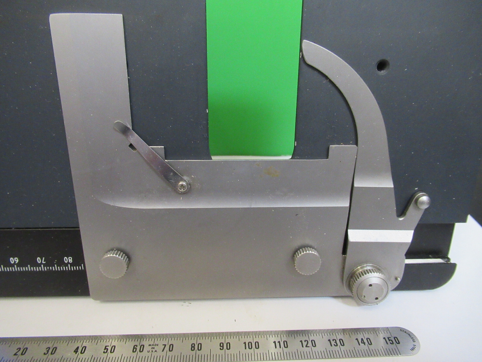 LEICA DMRX STAGE TABLE MICROMETER MICROSCOPE PART OPTICS AS PICTURED R8 ...