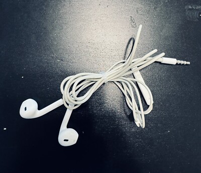 Apple EarPods with 3.5mm AUX Headphones w/ Microphone Original Genuine ...