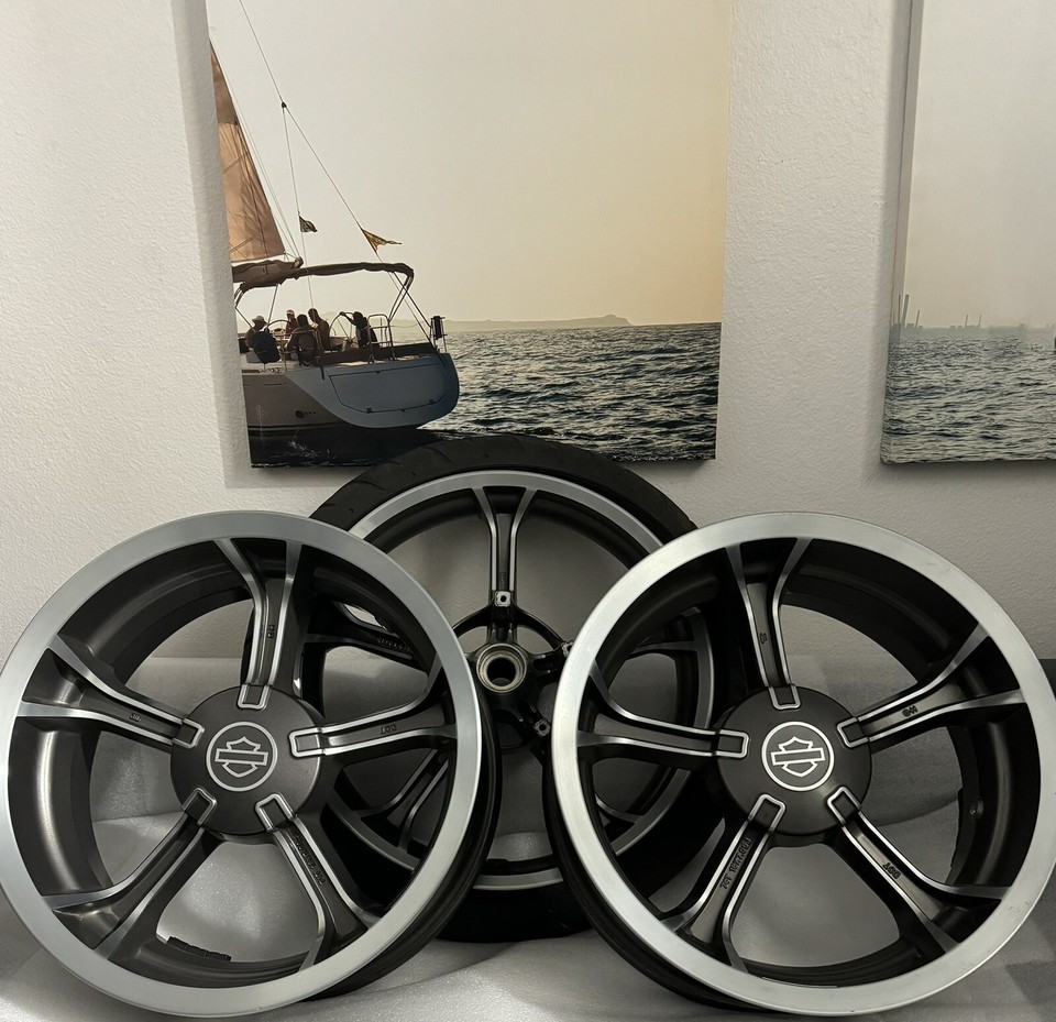 Harley Wheels CVO Tri Glide Rims 2014 -24 road glide 3 charcoal Gray ...