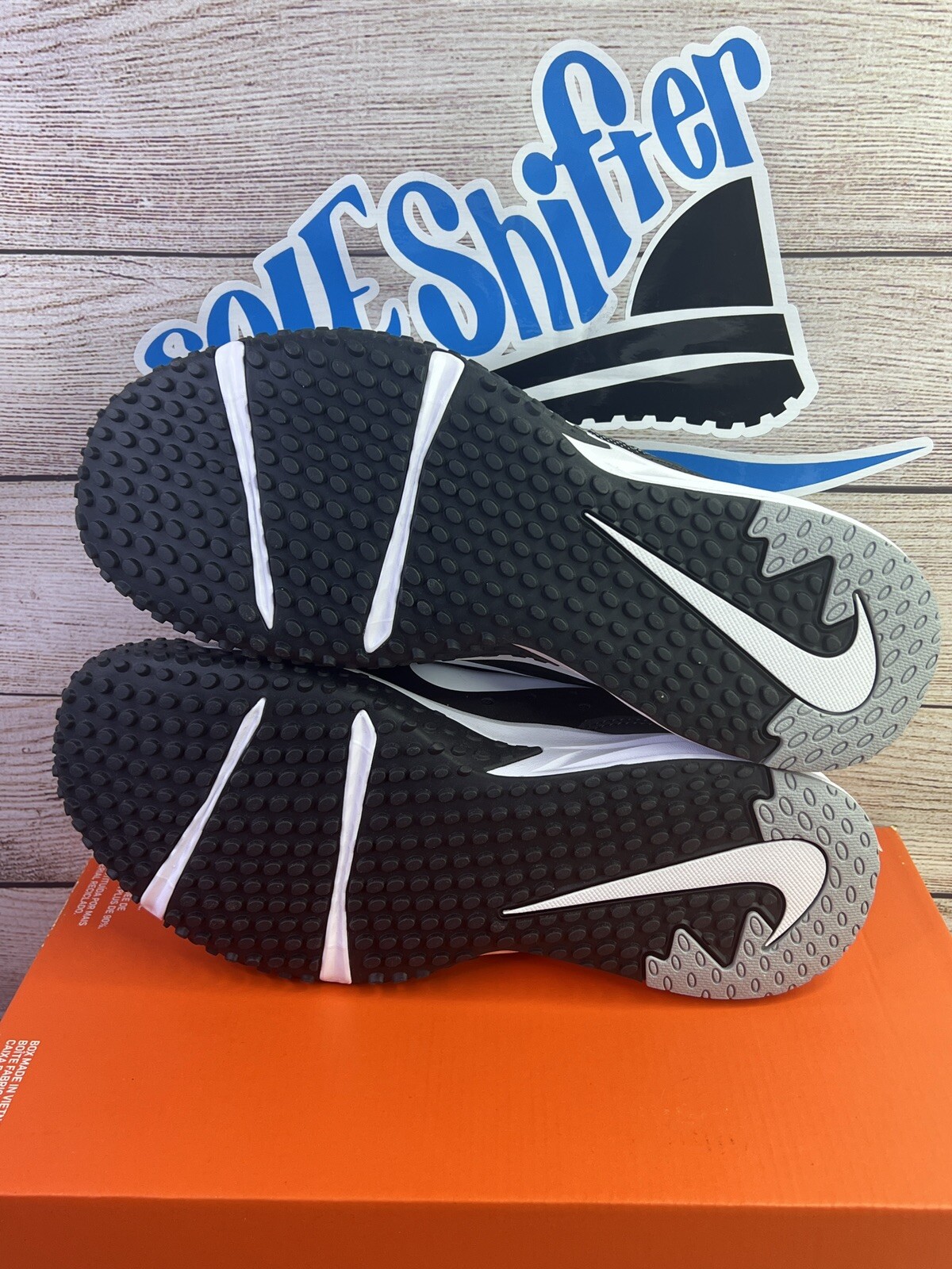 NIKE ALPHA HUARACHE VARSITY 4 TURF BLACK/WHITE DJ6518-010 SIZE 8 NIB NO ...