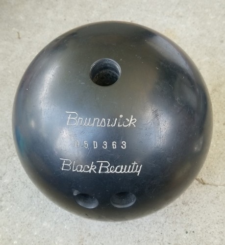 Vtg 15 lb 12.4 oz Brunswick "Black Beauty" RUBBER Bowling Ball Black RH | eBay