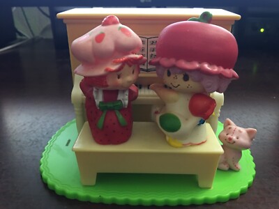 1981 Vintage Strawberry Shortcake Wind-Up Piano Musical Plays "It's a ...