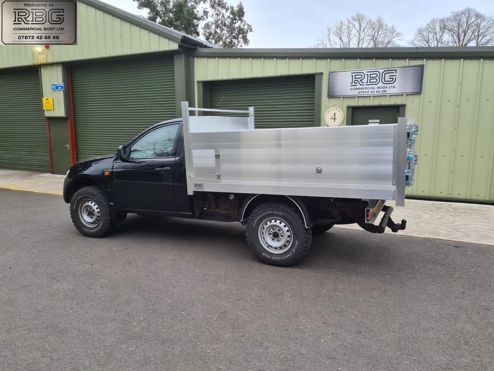 ARB Tipper bodies with aluminium planks for Mitsubishi L200 pickup ...