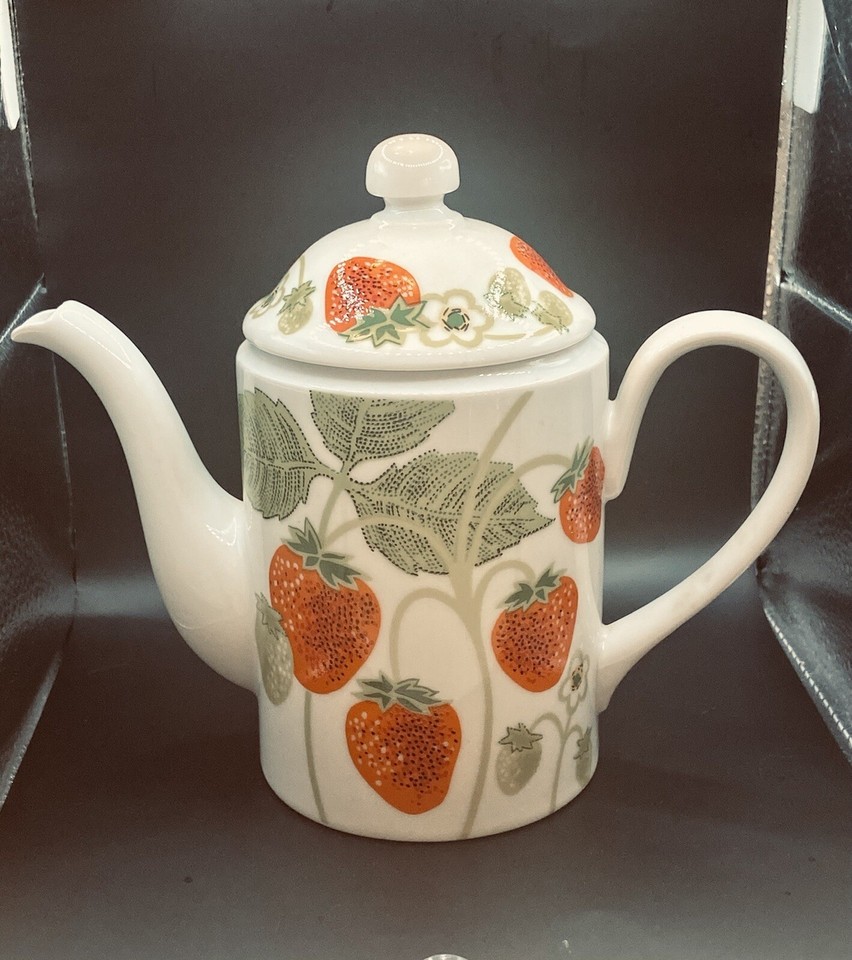 Vintage 1975 MCM Fritz & Floyd Neiman Marcus Wild Strawberry Tea Pot ...