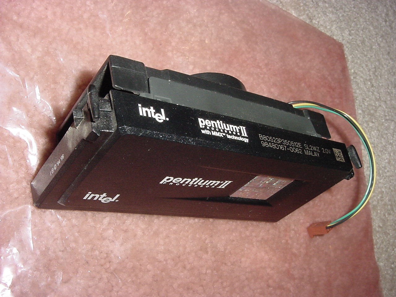 Intel 350/512/100/2.0V Pentium II Processor - Slot 1 | eBay