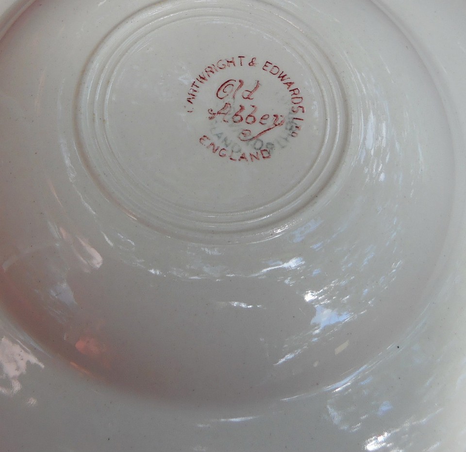 2 CARTWRIGHT & EDWARDS OLD ABBEY TRANSFERWARE RED DESSERT FRUIT BOWLS ...