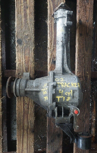 1999-2004 Chevrolet Tracker 2.0 A/T Front Axle Differential Carrier 4. ...