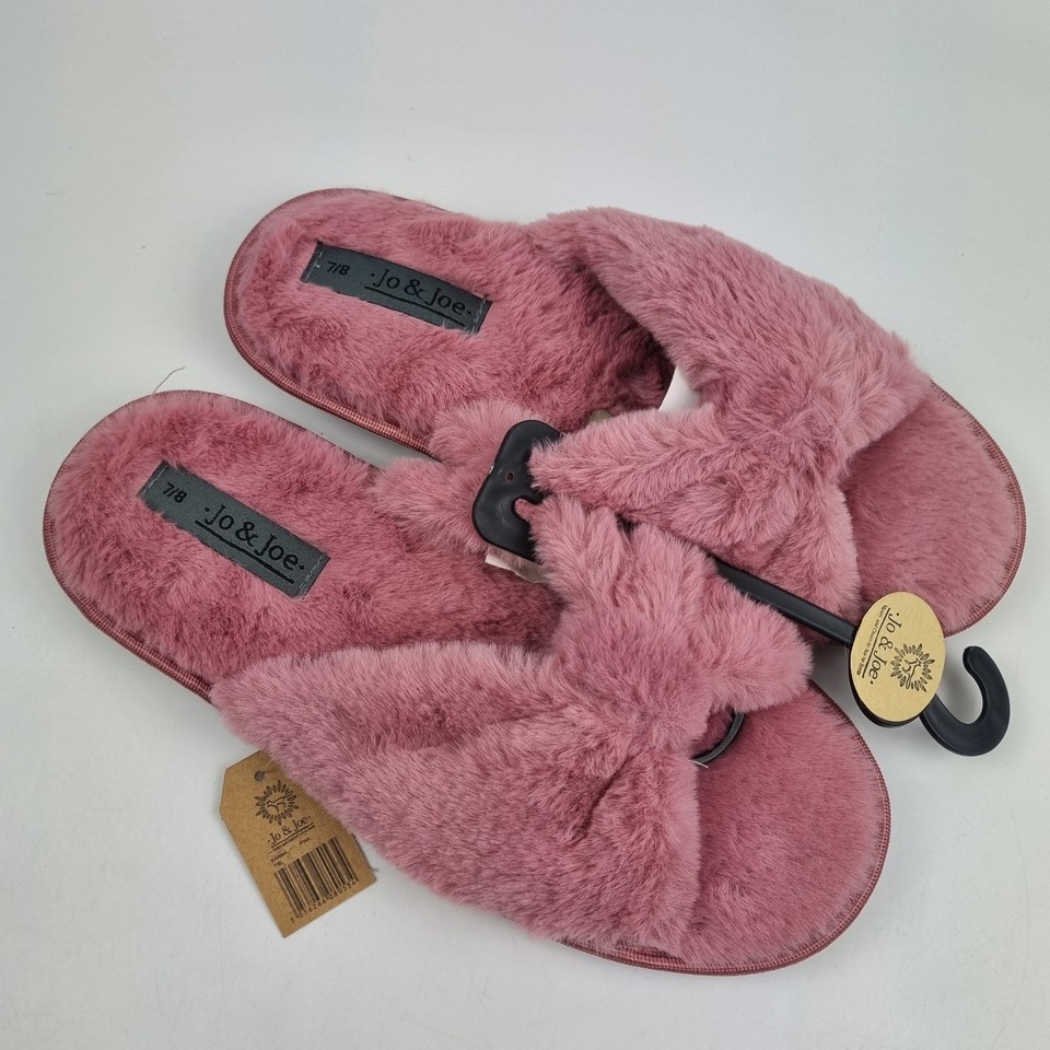 Jo & Joe Pink Fluffy Slippers Women’s Size 7/8 New Soft Faux Fur Slip ...