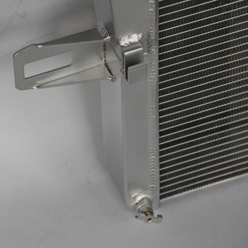 Aluminum Radiator Fit 2006-2010 Chevy Silverado 2500 3500 6.6L V8 ...