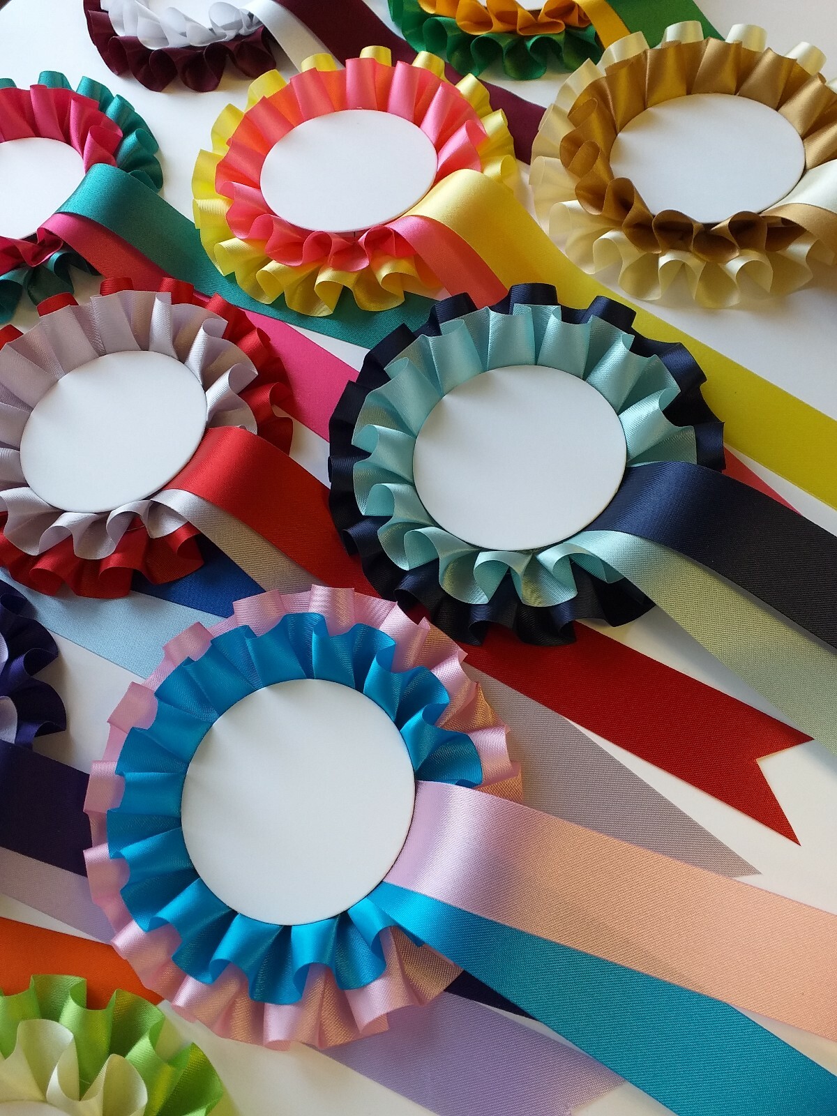 Rosettes Blank 1 x blank Rosette Mixed colours Lowest priced on ebay ...