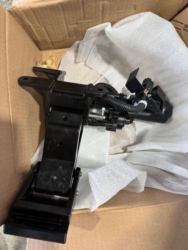 Genuine Tundra Power Running Board Front Bracket w/ Motor Left 51702 ...