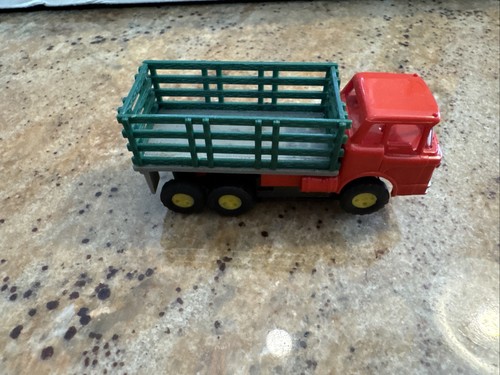 Aurora Macic Stake Truck red and green | eBay
