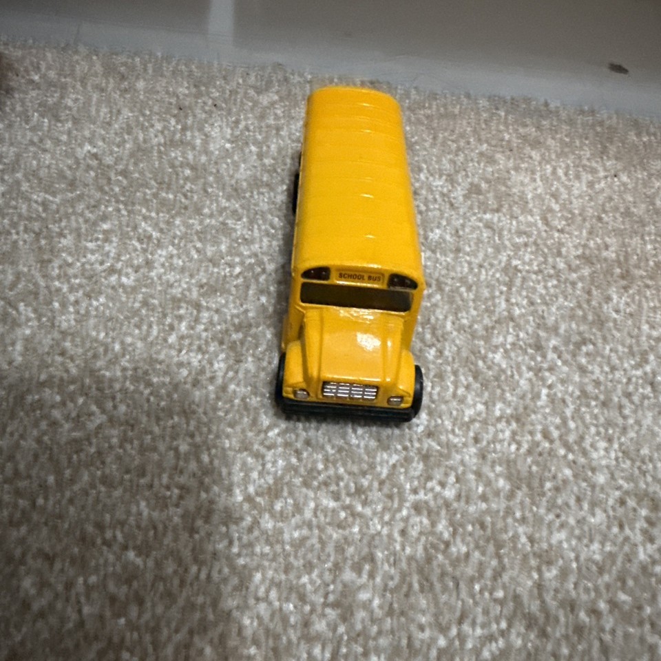 Kintoy Die-Casting School Bus No. 3218 N scale Friction Moving Toy ...
