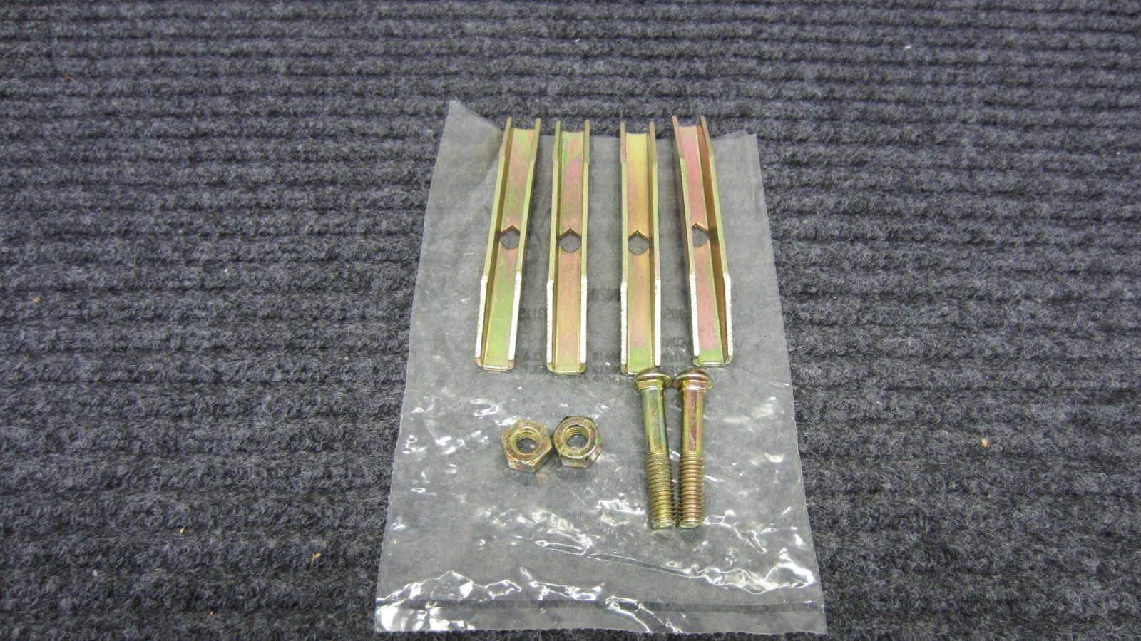 Cooper B-Line Sb-2107 YZN 2" BOLTS Runway Stringer Junction Kit (5 in ...