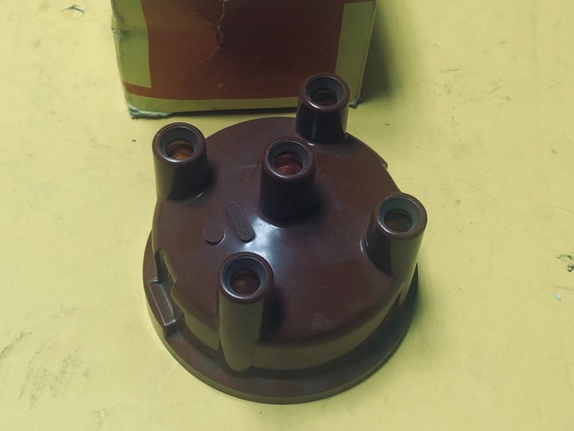 NOS Distributor Cap Bosch 03037 VW Beetle Karmann Ghia ...
