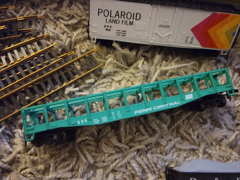 (11) Toy HO Train Cars Caboose Advertising AHM Trains Tracks Boxes LOT ...