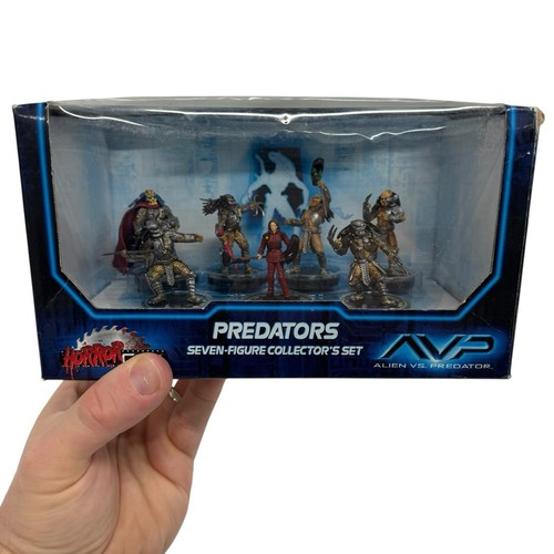 HorrorClix ~ PREDATORS Collector's Set AVP Alien vs Predator Complete ...