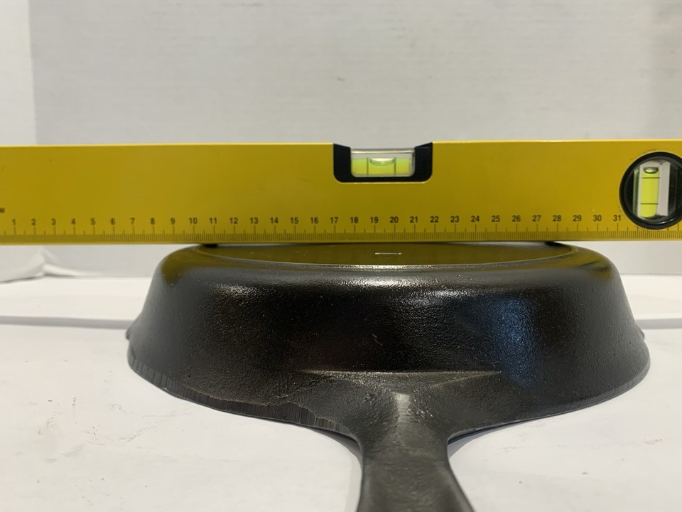 Vintage Refurbished Unmarked Griswold #7 Cast Iron Skillet With Heat ...