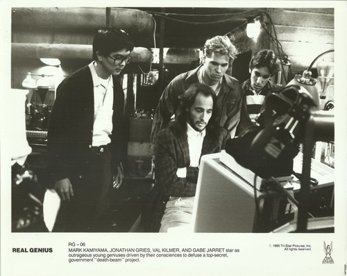 REAL GENIUS CAST MEMBERS ORIGINAL 1985 TRI-STAR 8X10 PRESS PHOTO | eBay
