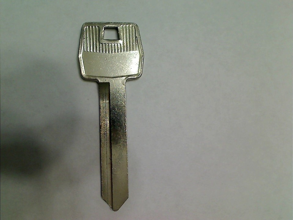 ILCO Ford Uncut Key Blank Fits Various Models 1994 up to 1997,1190LN ...