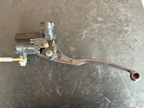 2001 Buell M2 Cyclone Front Brake Assembly Caliper Master Cylinder ...