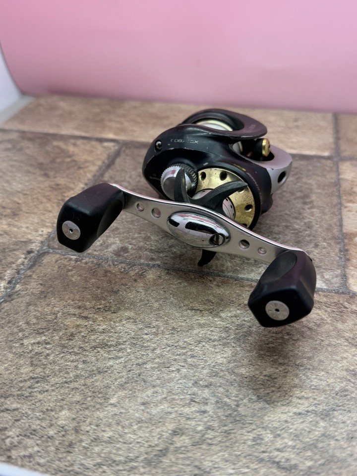 Quantum Code CDX870CX-A8 Baitcasting Reel Right Hand Retrieve Flip ...