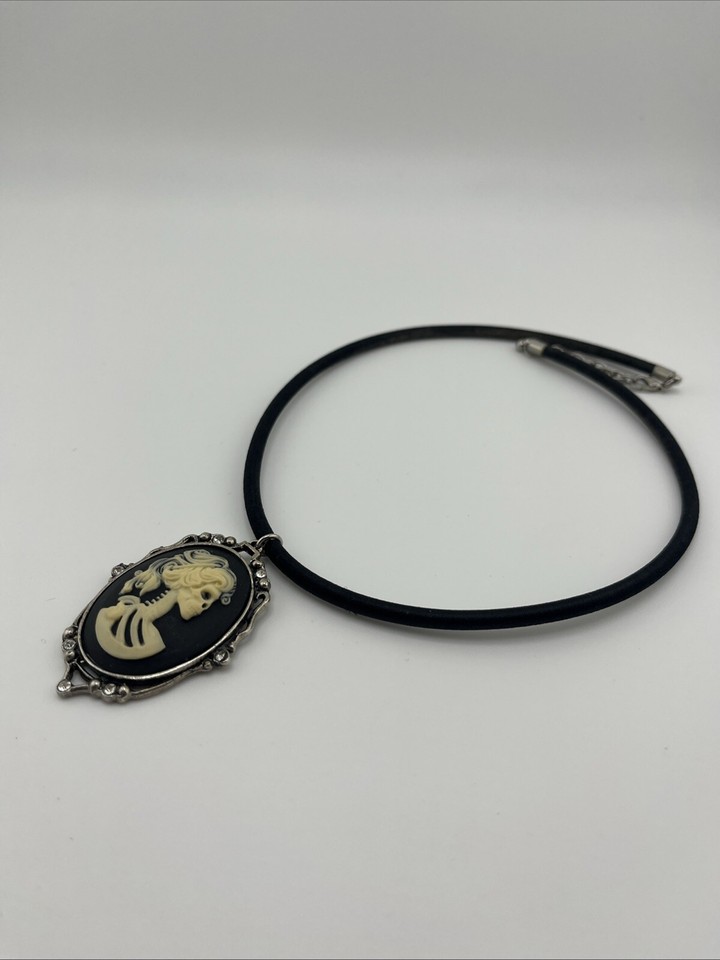 Girl Skeleton Cameo Pendant Necklace Halloween Gothic Steampunk Sugar ...