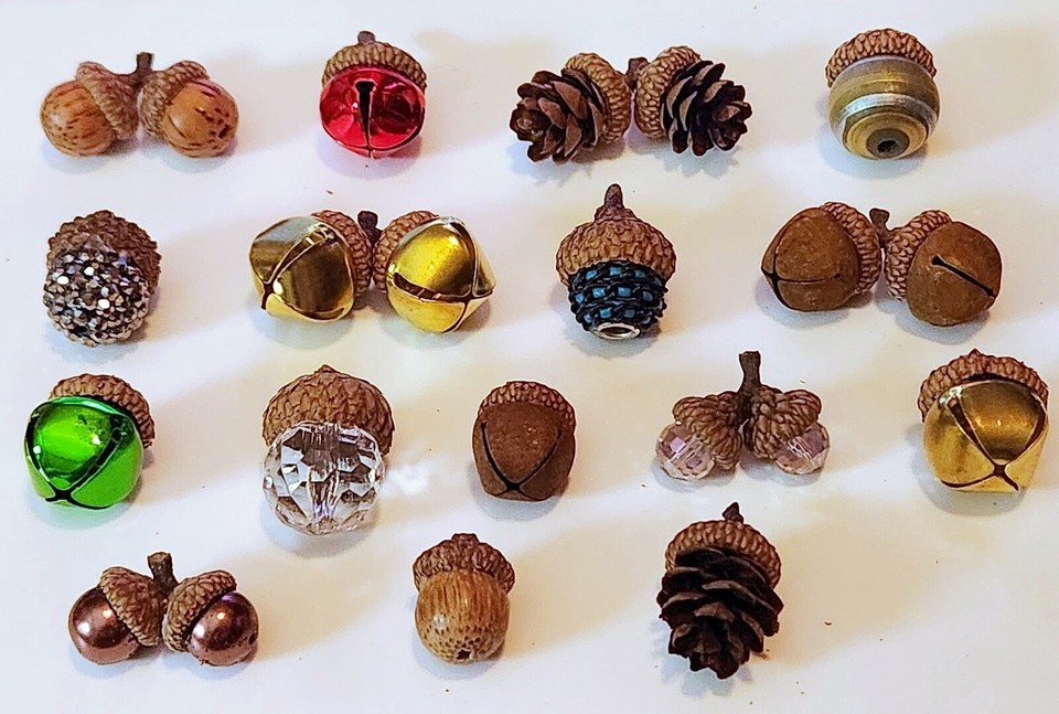 16 MINIATURE ACORN JINGLE BELLS BEADS PINECONE RUSTIC TREE ORNAMENTS ...