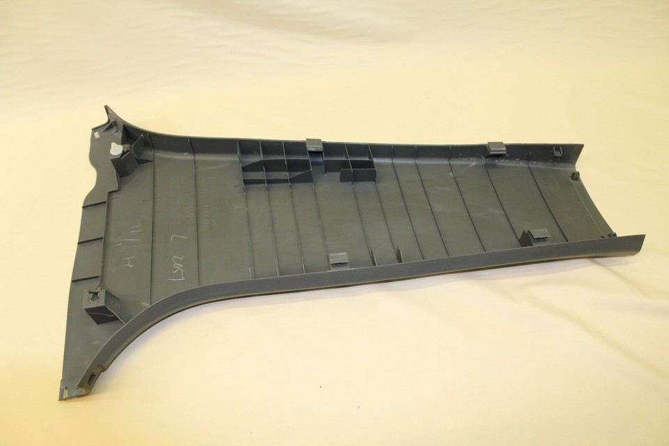 Toyota Prius 2 NHW20 B-pillar Trim Left 62414-47020 / 62414-47030 | eBay UK