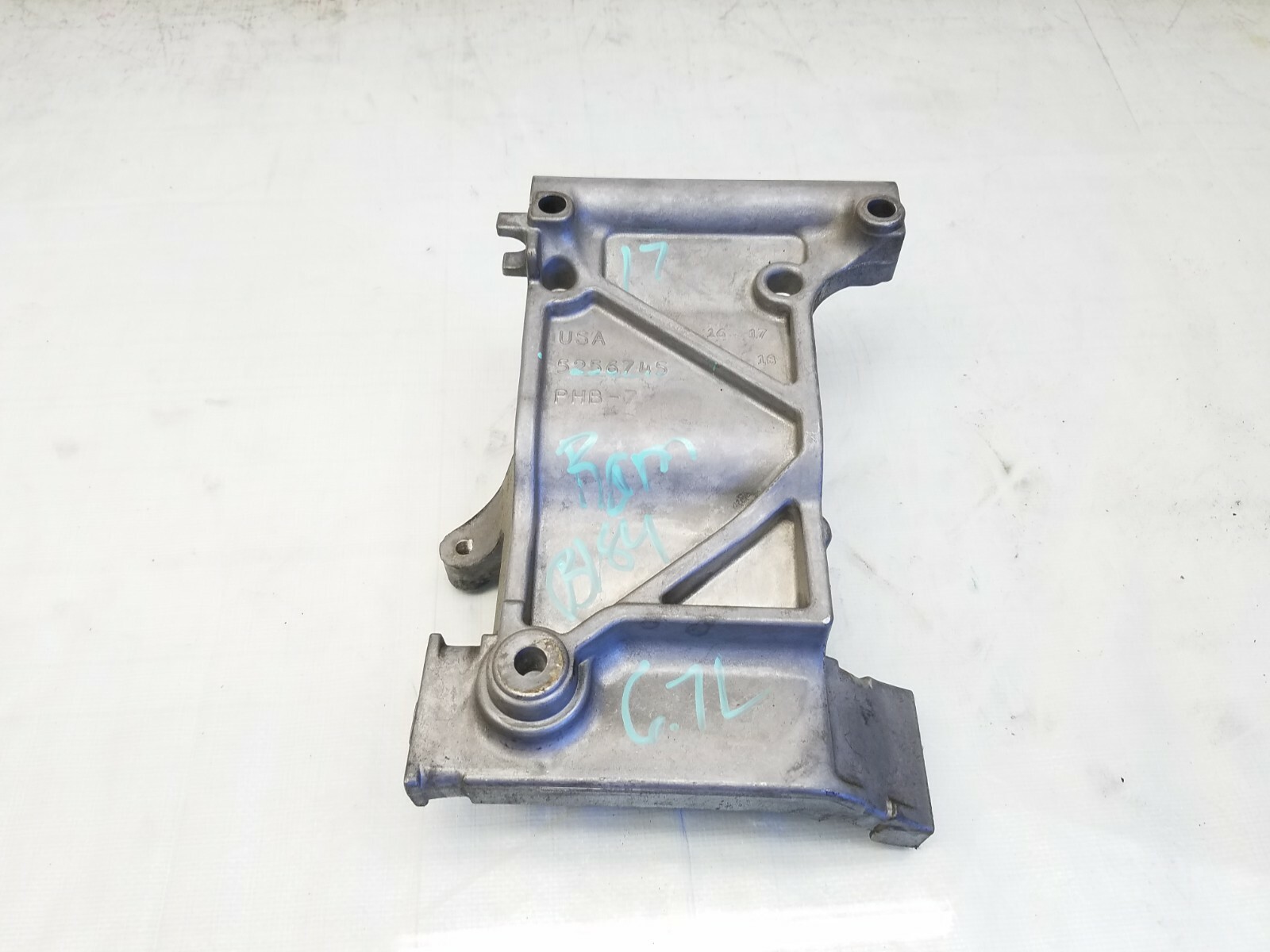 2013 - 2017 Dodge Ram 2500 3500 6.7L Turbo Diesel Fuel Filter Bracket ...